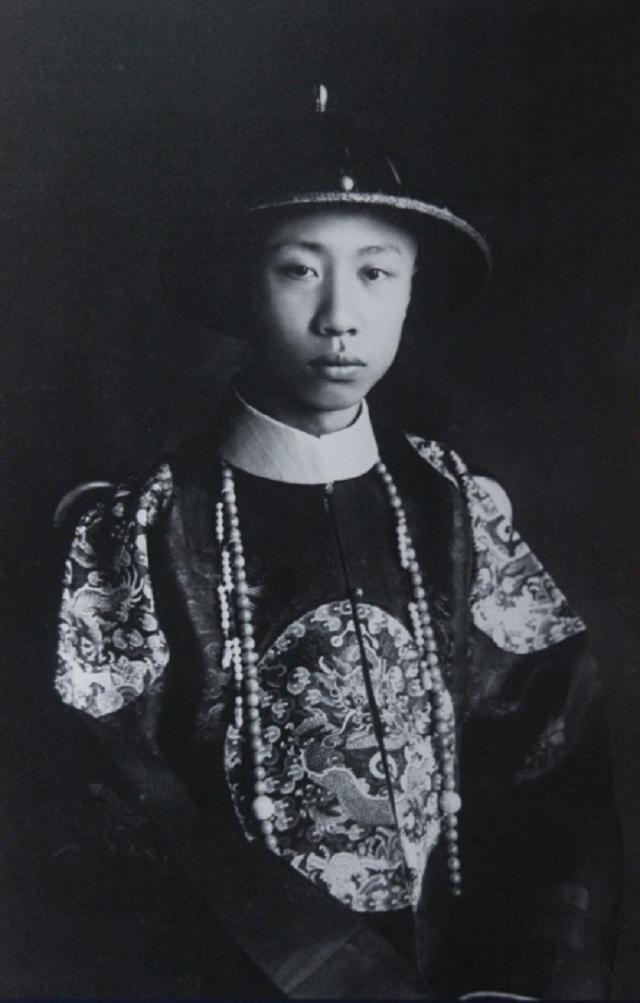 Why couldn't the last emperor Puyi have children?See what the maids ...