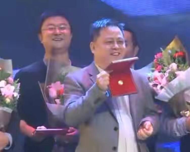 Worth 13 billion yuan, Africans are using his mobile phone, what is Zhu ...