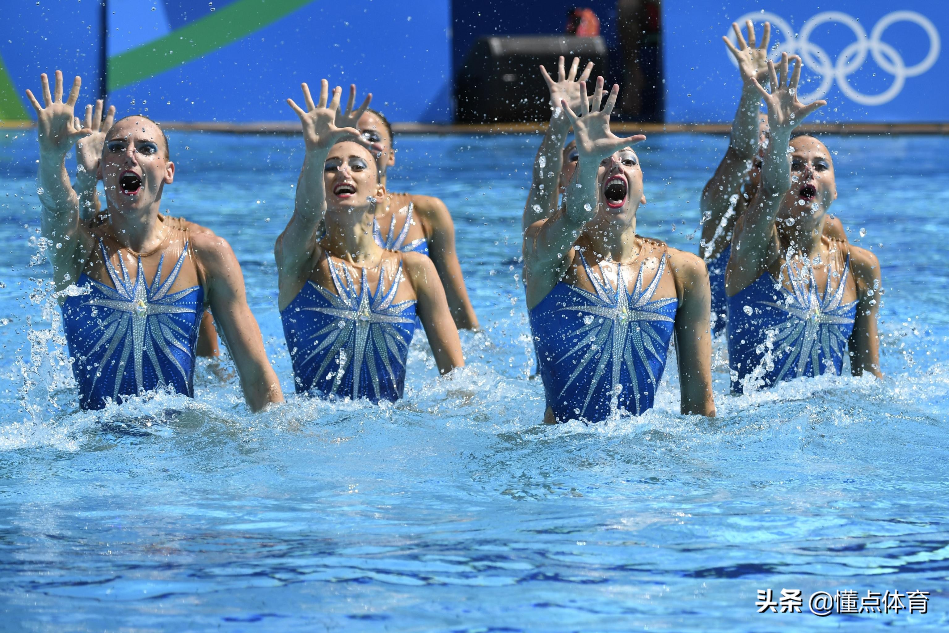 25 stunning photos of synchronized swimming, perfect water ballet - iNEWS