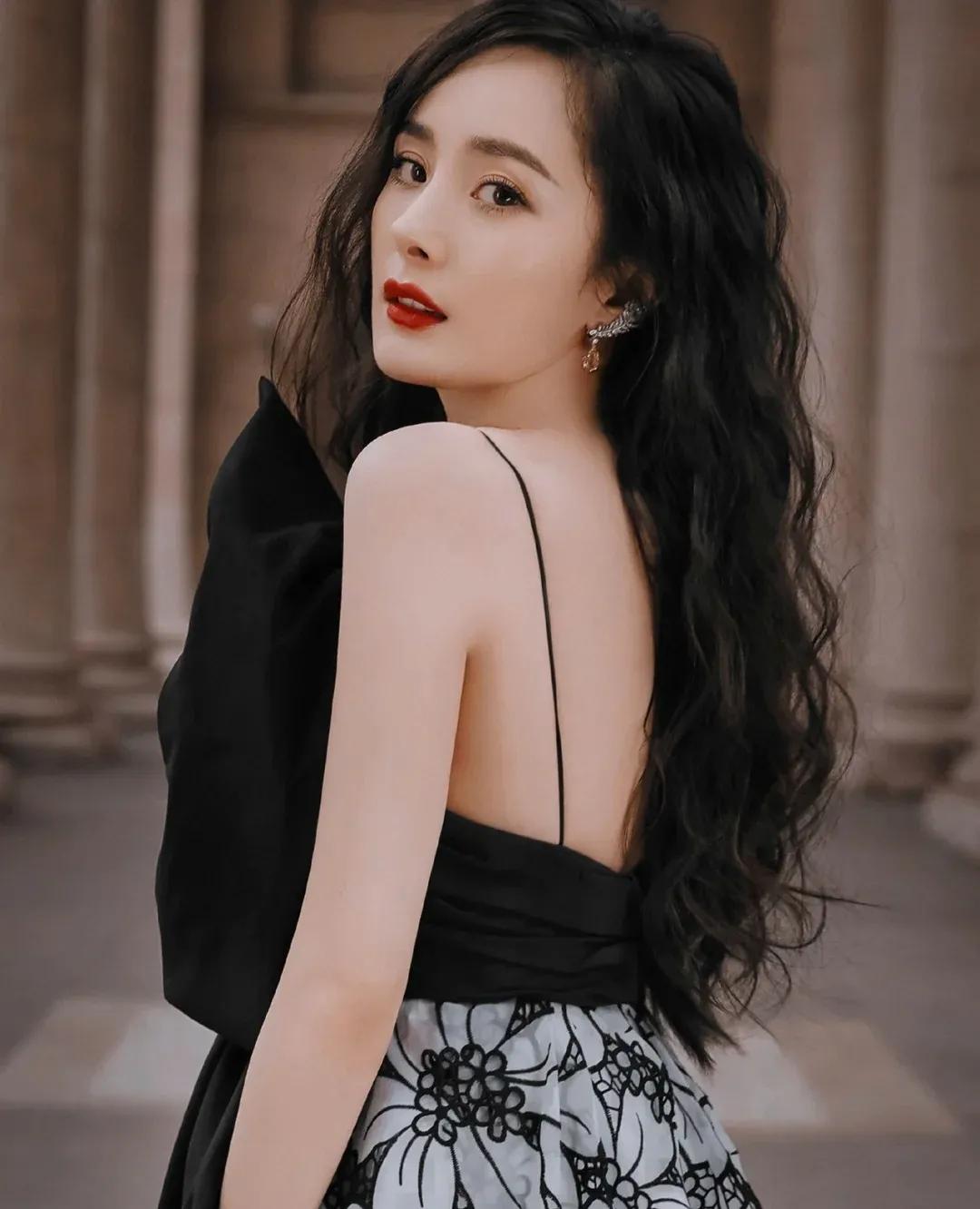 Yang Mi, Ju Jingyi, Zhao Liying, who do you think looks better? - iNEWS