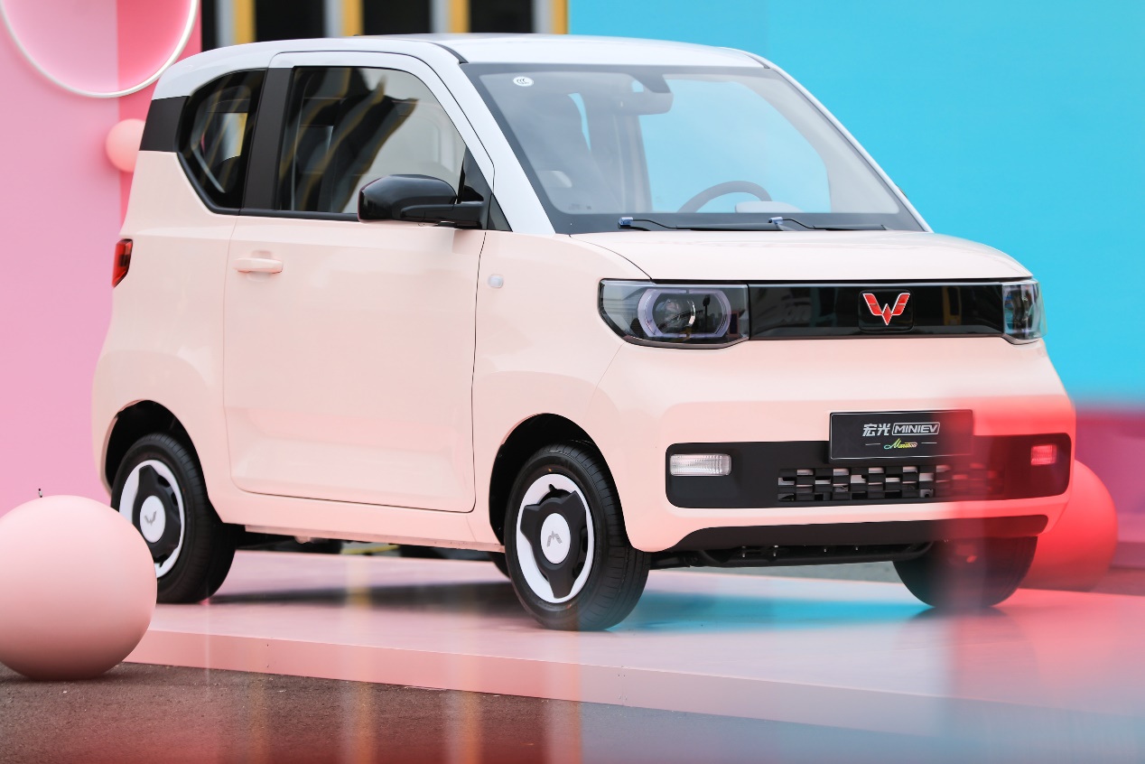 Hongguang MINIEV Macaron's new car is launched, with over 36,000 pre-orders in 14 days - iNEWS