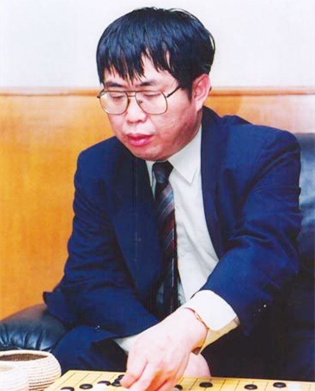 Nie Weiping often "vigorously discipline" his grandson for Deng ...