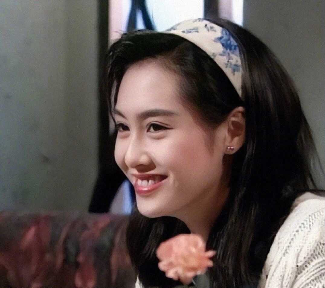 Chen Farong celebrates Zhu Yin's birthday, "Zixia Fairy" is 50 years ...
