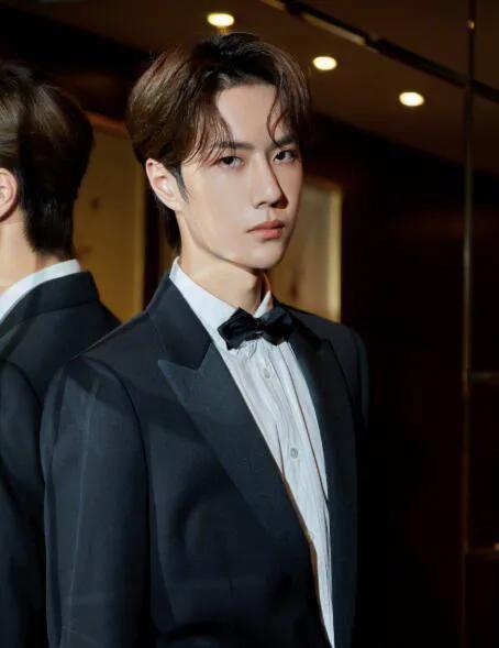 Click to understand Wang Bo - iNEWS