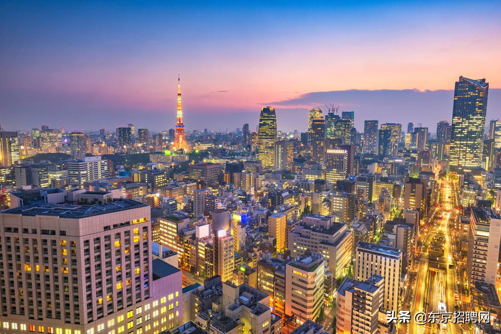 Live!Explain in detail the most popular livable places in Japan, and ...