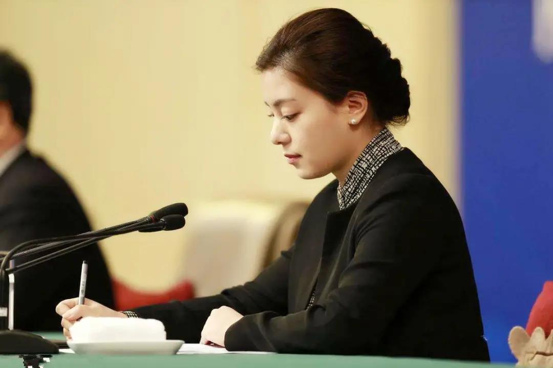 Leng Yan translates Zhang Jing: 16 minutes of super long translation ...