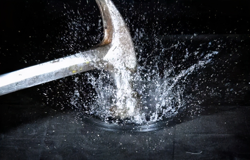 How to treat the rupture and instability analysis of composite liquid ...