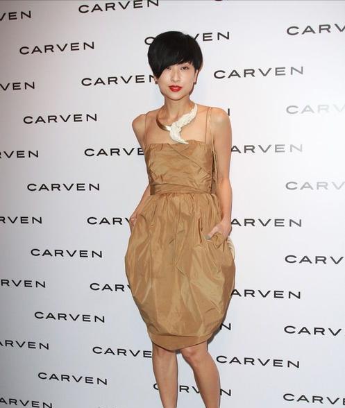 "Prodigal and Ugly Wife" Xu Haoying: Cost 810,000 an hour, Eason Chan's ...