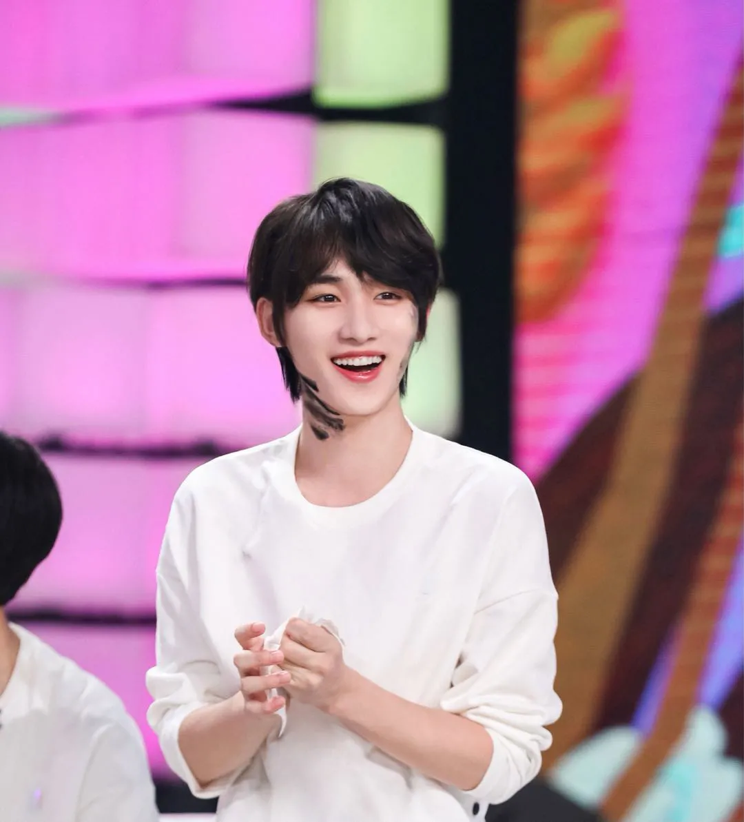 Little gossip, Gong Jun, Zhang Huiwen, Wu Yifan, Ding Chengxin, Ma ...