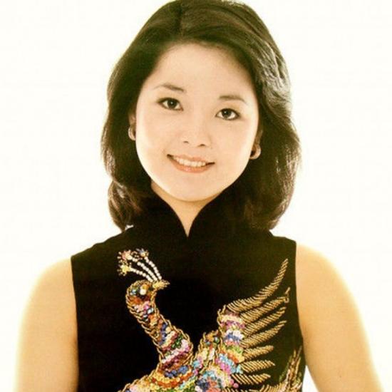 I like to listen to the 95 classic songs once sung by female singer ...