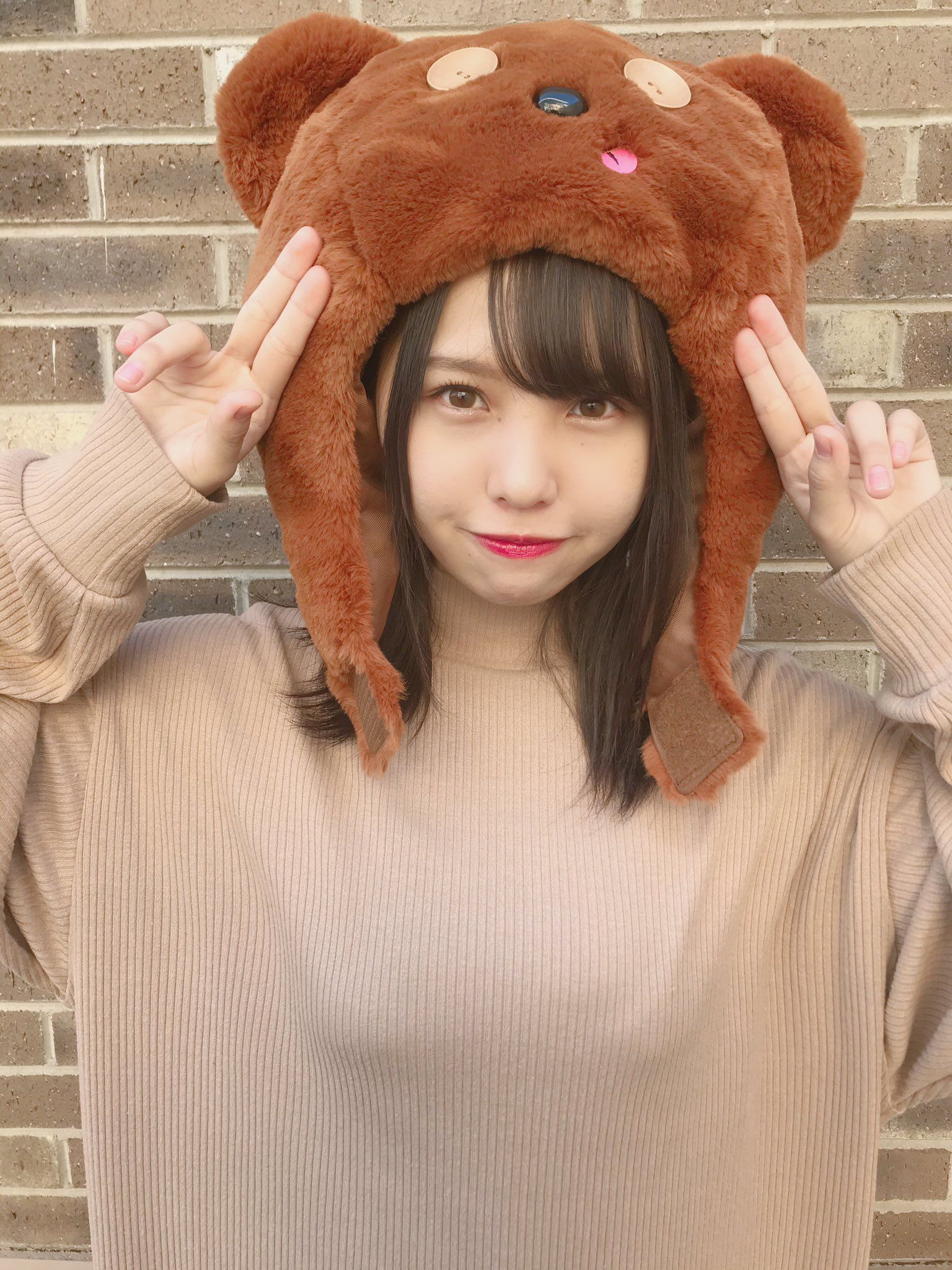 NMB48 Hongo Yuba, the essence of the cover volume for the first time ...