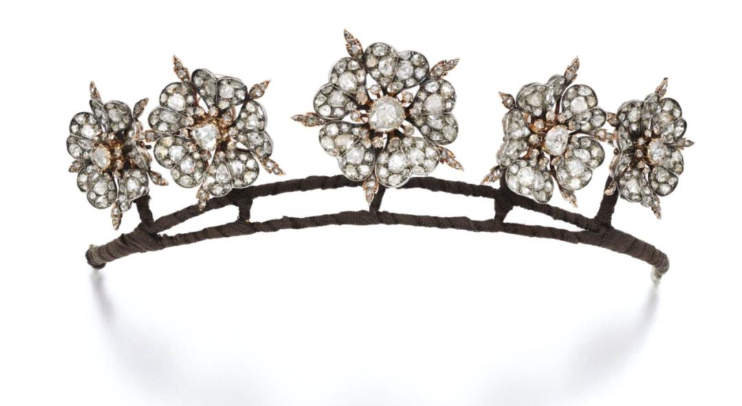 The vibrating jewellery 100 years ago, European ladies relied on it to ...