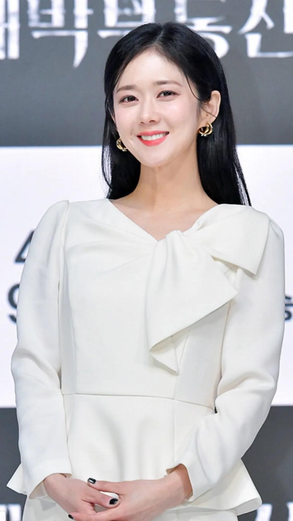 The childlike goddess Zhang Nara, a youth that never fades - iNEWS