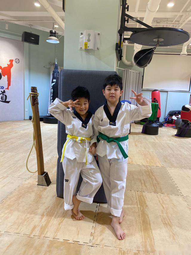 Uncle turned into a man!43-year-old Sha Yi returned to the peak of his ...