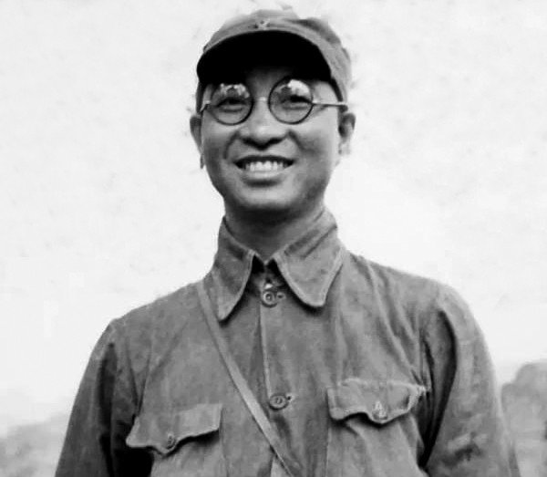 Song Xilian was pardoned in 1959, and he stuffed money to Chen Geng's ...
