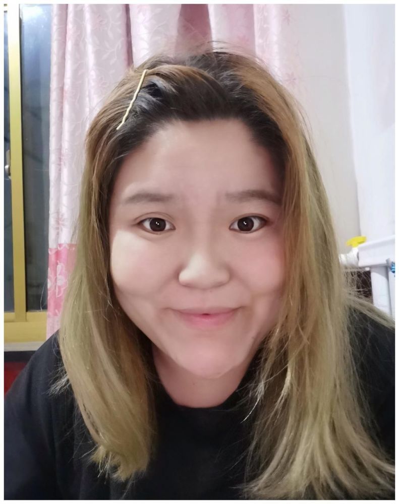 Teacher Guo asked Zhao Lusi to lick her feet in the live broadcast ...