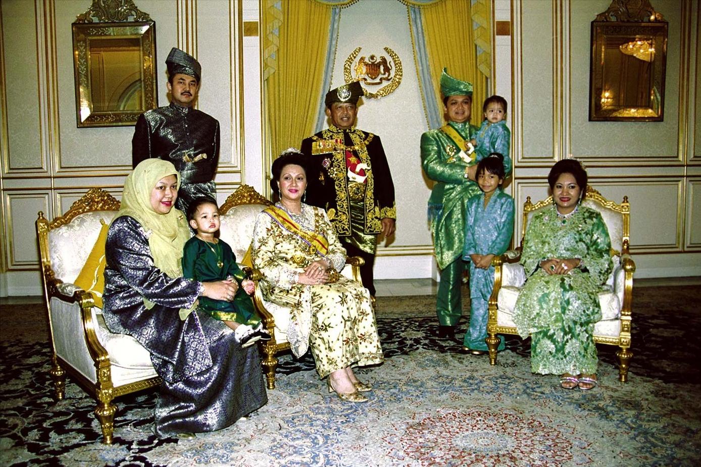 Reveal the mysterious Malaysian royal family: nine royal families ...