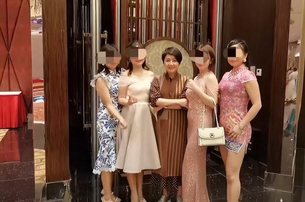 The gambling king's fourth Tai Liang Anqi attends the gathering of rich ...