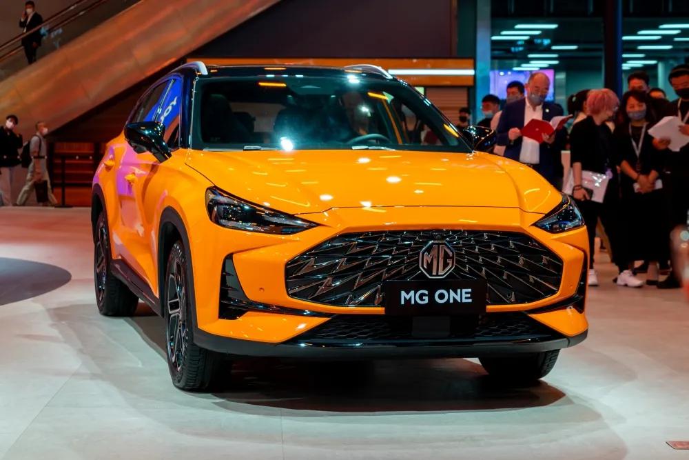 Follow the president to visit the auto show-Zhiji L7 opened the door ...