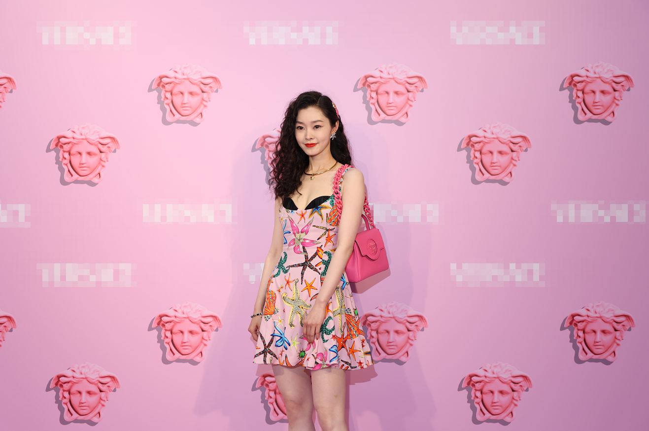 Actress collective "underwear wear", Wu Xuanyi is sweet, Song Yi is ...