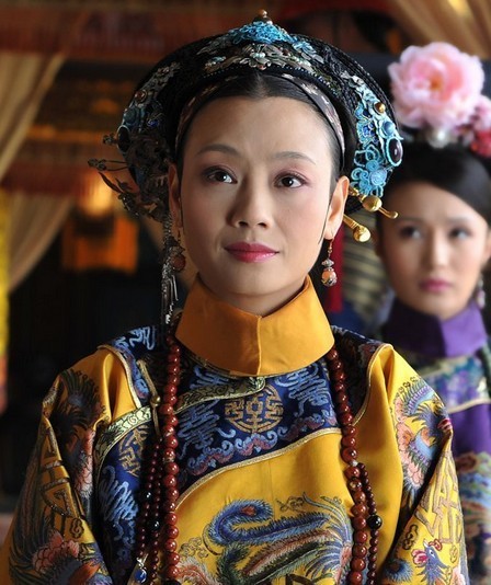 47-year-old "Duan Fei" Li Yijuan took Tang Guoqiang's arm and was ...