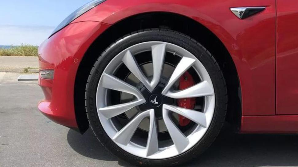 Tesla's "brake failure" incident, do we just need to know the truth ...