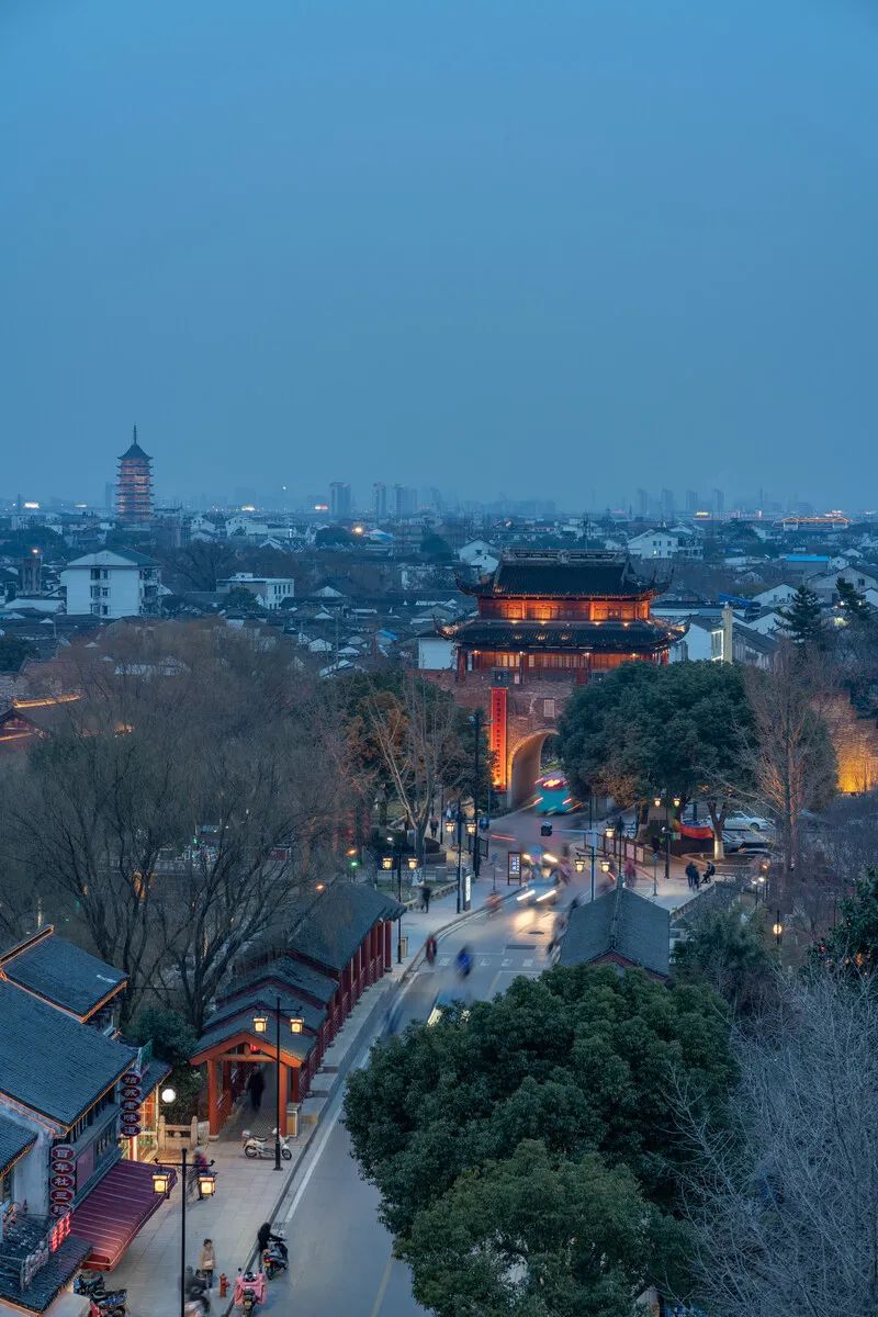 Gusu years in the city gate - iNEWS