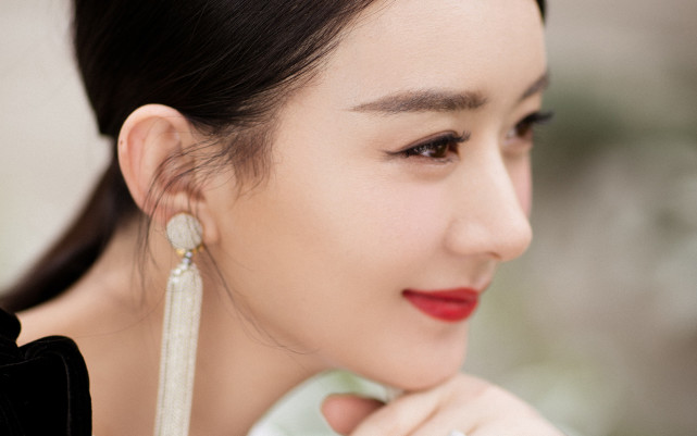 Hu Yitian Zhang Yunlong two?Zhao Lusi is playing a big deal in travel ...