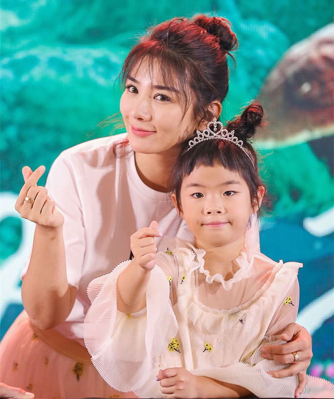 5 pairs of celebrity mothers and daughters: I have a young girl in my family - iNEWS