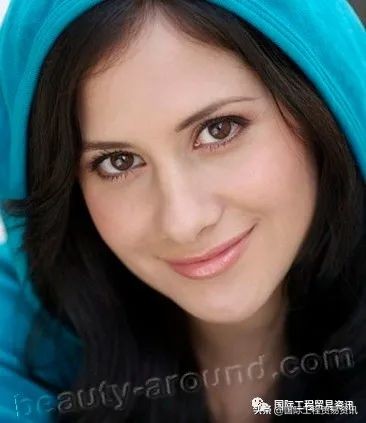 "Entertainment Stars" Top 10 Peruvian Beauty in 2021 - iNEWS