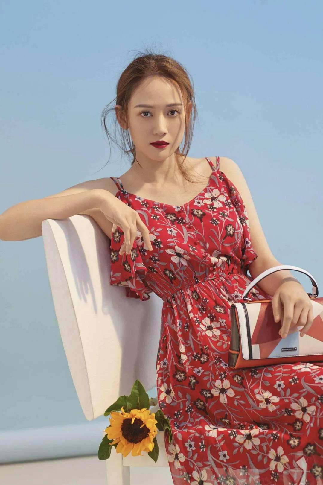 Wallpaper: Joe Chen - iNEWS