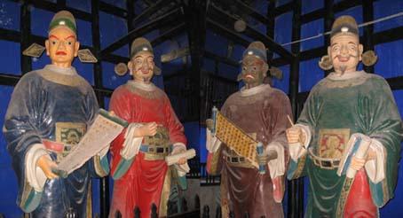 Who are the four judges of the underworld in the myth and what are ...