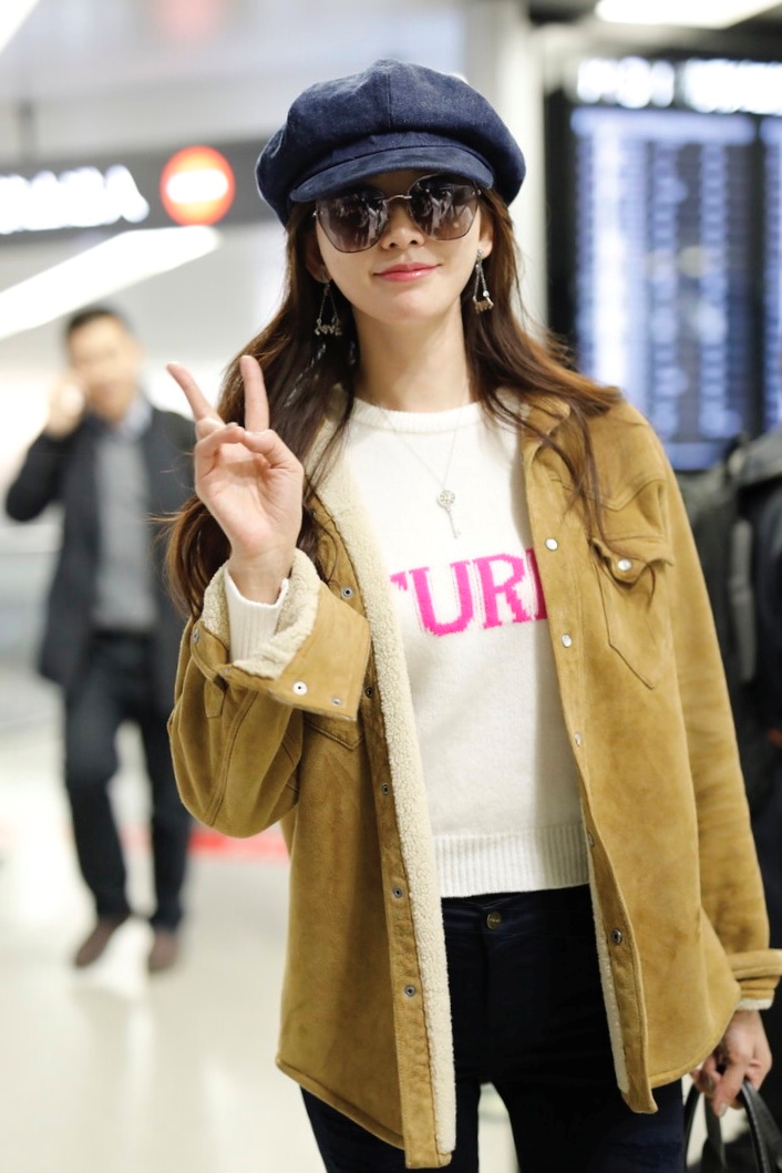 Lin Chiling is really an angel's face, a supermodel figure, wearing a ...