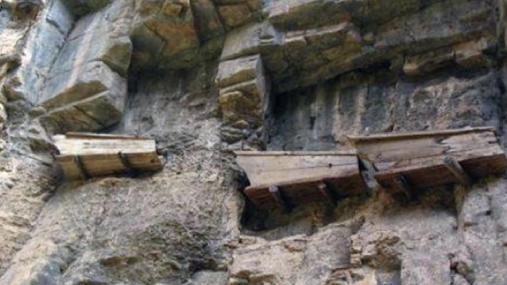 The mystery of the hanging coffin in Wuyi Mountain: China has always been popular for burials ...