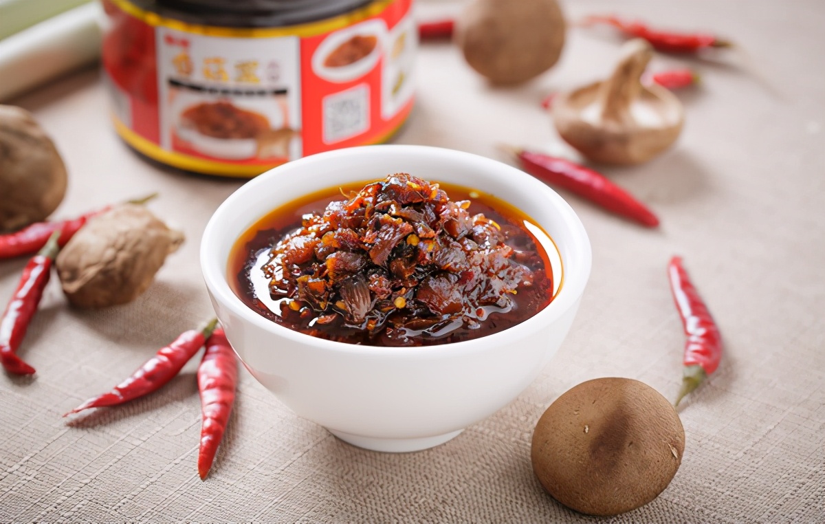 How to make homemade Laoganma teach you how to make Laoganma tempeh ...