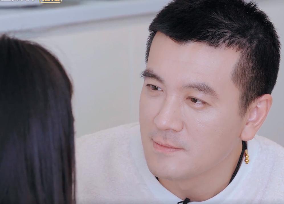 Too counter! Huang Shengyi was shot on his face, and his husband and ...