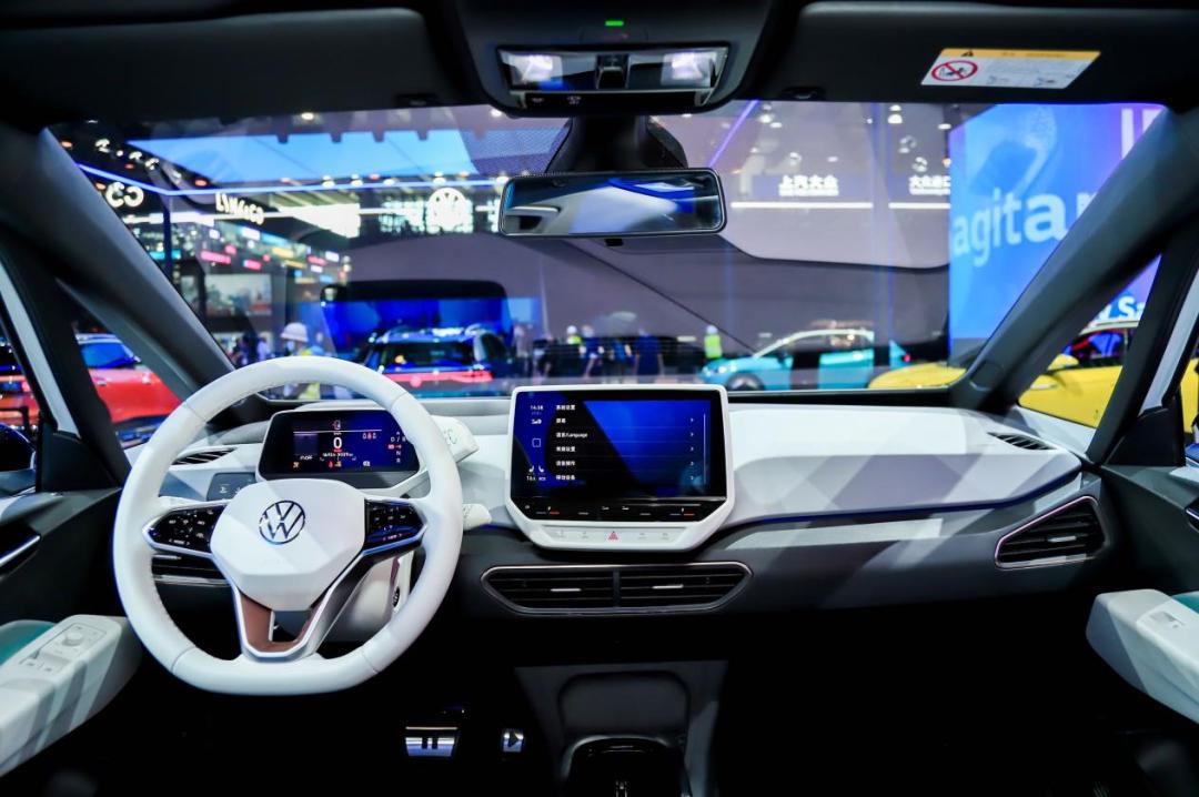 ID.3, led by Xinweiran, SAIC Volkswagen's booth "Stars Gathered" - iNEWS
