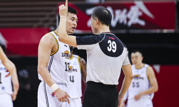 Guo Ailun dissatisfied with the penalty and posted a positive post ...