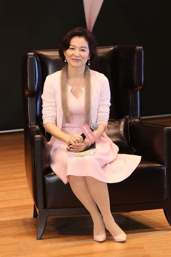 Brigitte Lin lived a beautiful life, dressed in trendy clothes when she ...