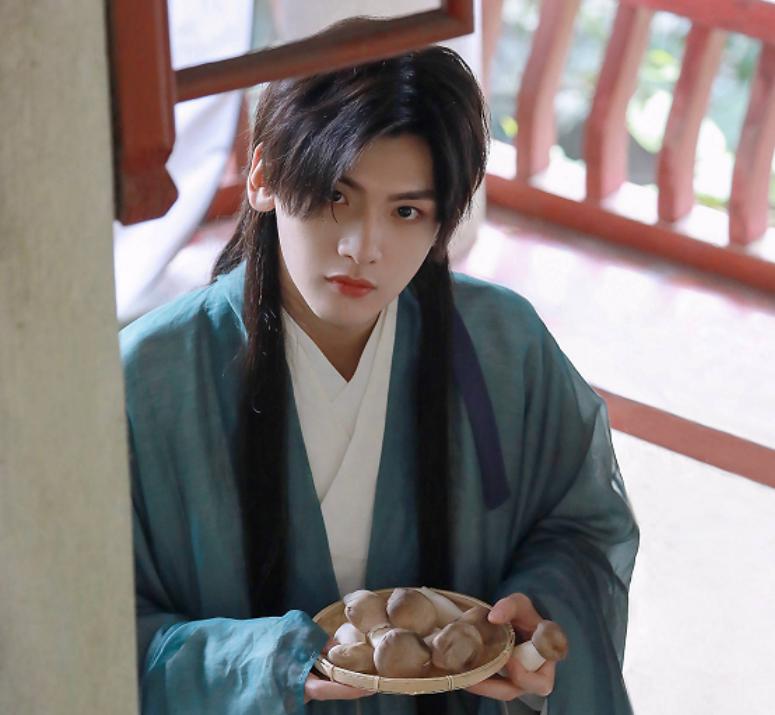 Zhai Xiao heard that Zhang Linghe was exposed to the group filming ...