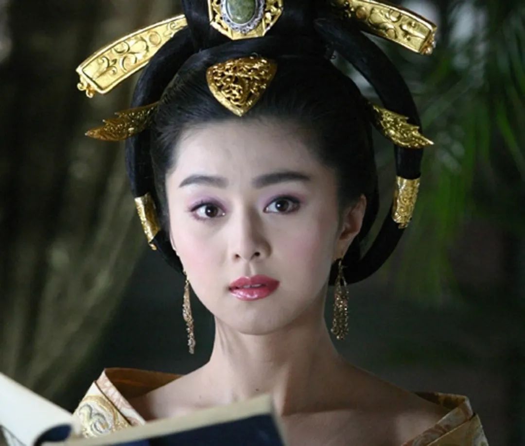 The 12th edition of Concubine Yang, her face and smile are all amorous ...