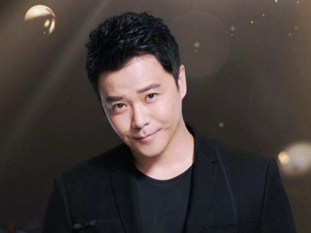 Chen Sicheng stuck to send blessings to his ex-wife Tong Liya, which shows that the relationship ...