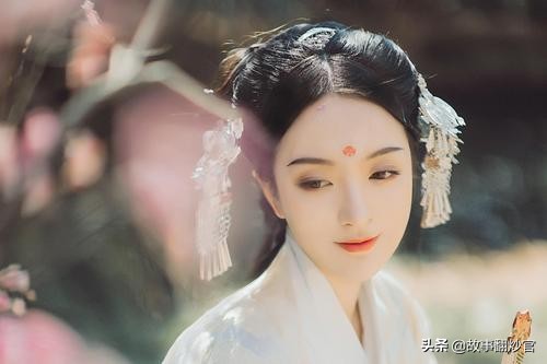 There is Yan Ruyu in the book, and the golden house in the book, do you ...