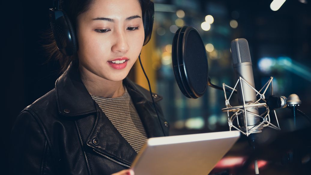 Top 10 high-paying freelance voice actors in the UK earn more - iNEWS
