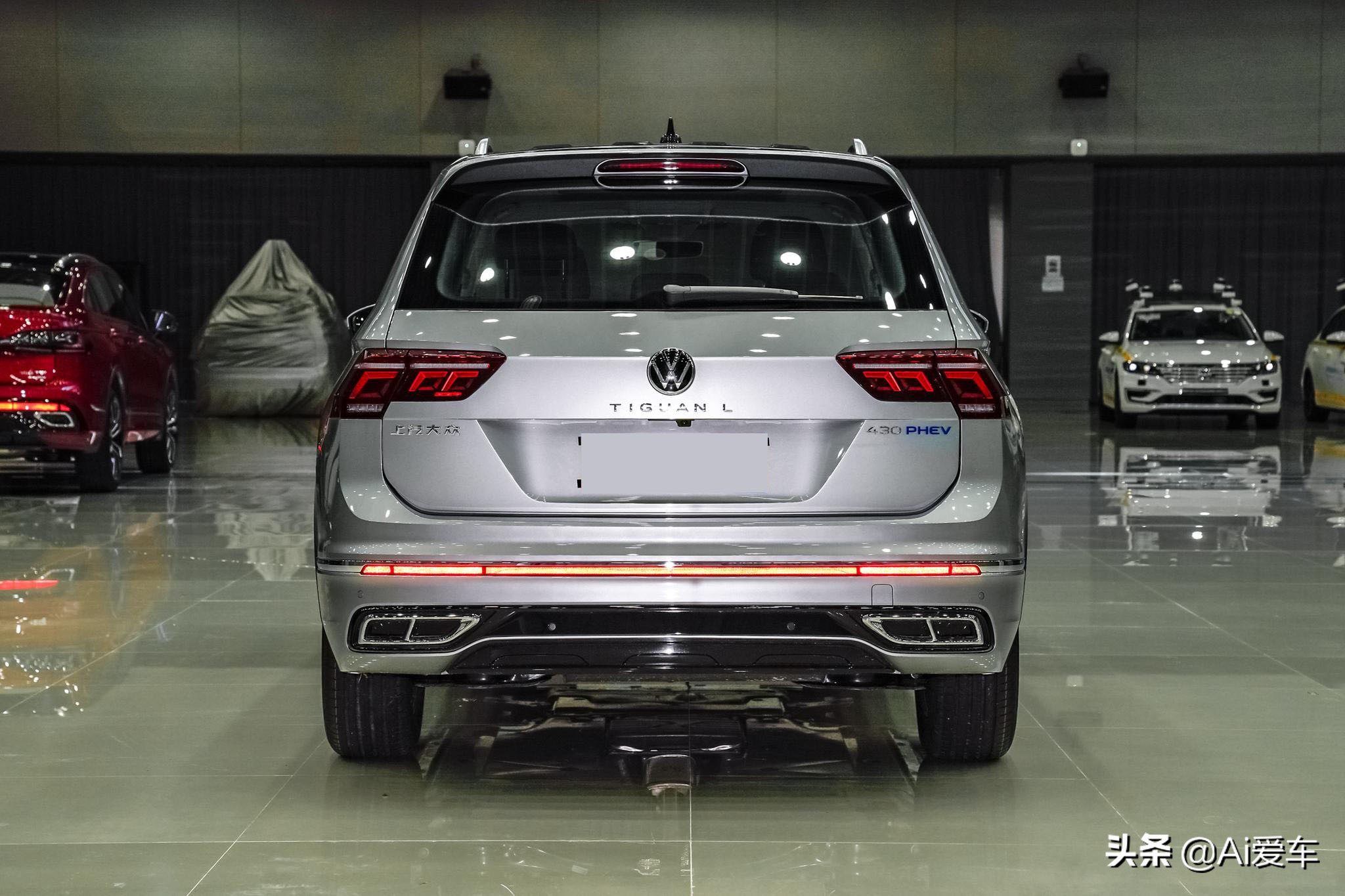 The German family SUV with a wheelbase of nearly 3 meters has a fuel consumption of 1.8L and is ...