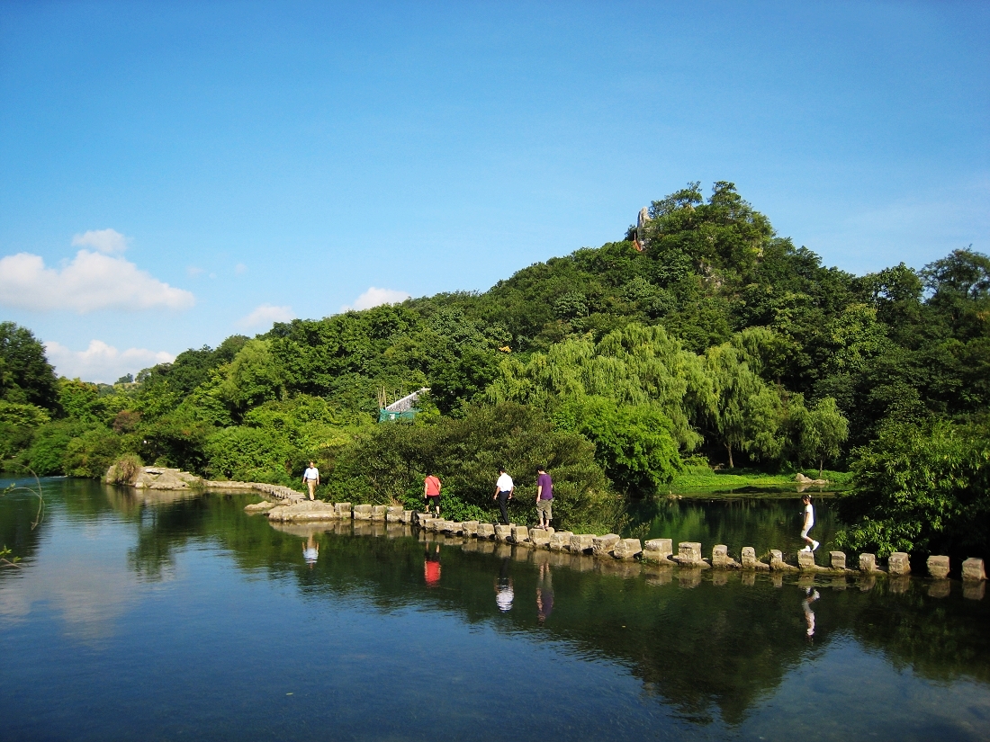 Hidden in the "super large" park in Guiyang, known as the "back garden ...
