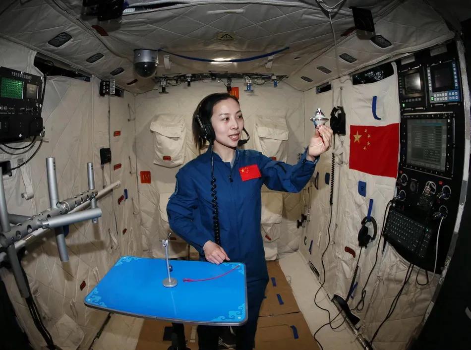 The most beautiful astronaut-Wang Yaping - iNEWS