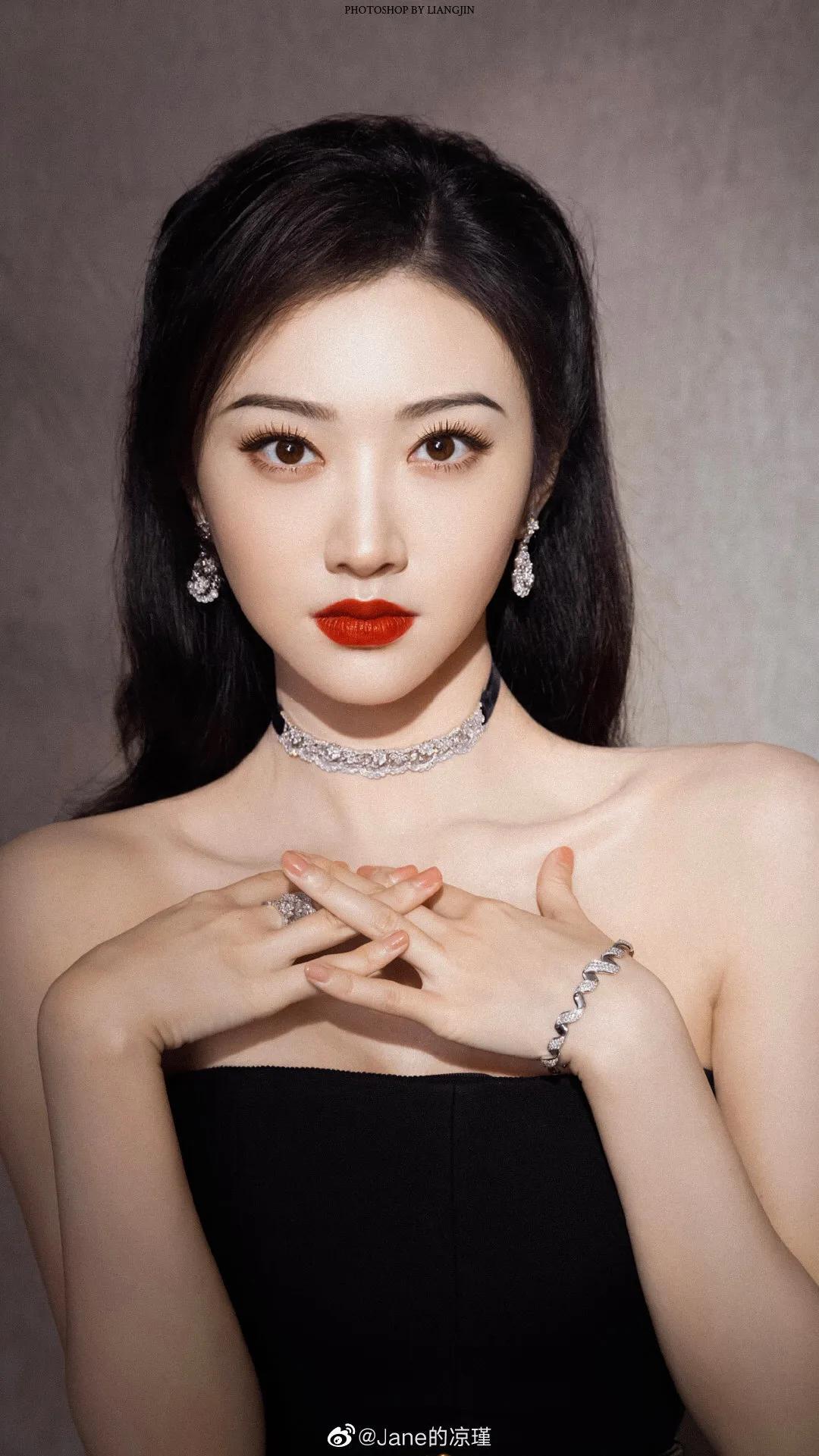 Jing Tian meets with Dior's dream designer exhibition - iMedia