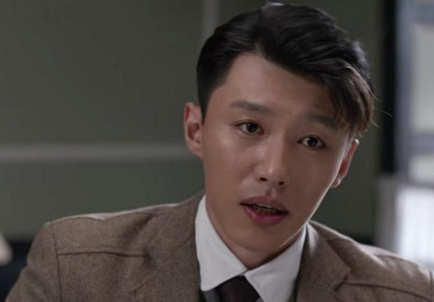 "The Rebel" Zuo Qiuming goes offline, the details of his identity have ...