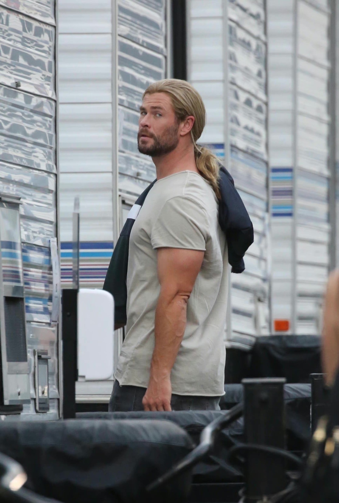 Marvel Thor 4 remake, Hammer's long blond hair steals the spotlight ...